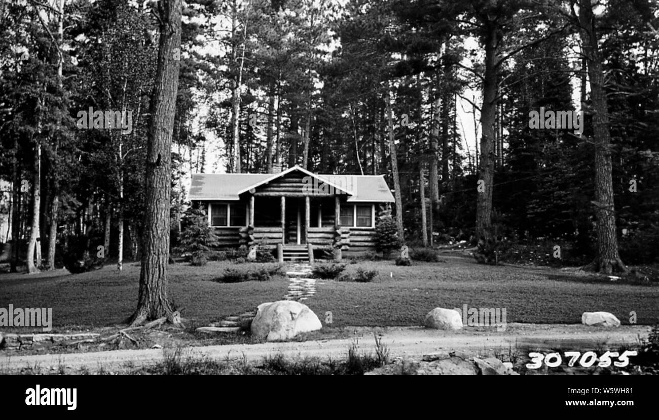 Photograph of a Log Cabin Stock Photo - Alamy