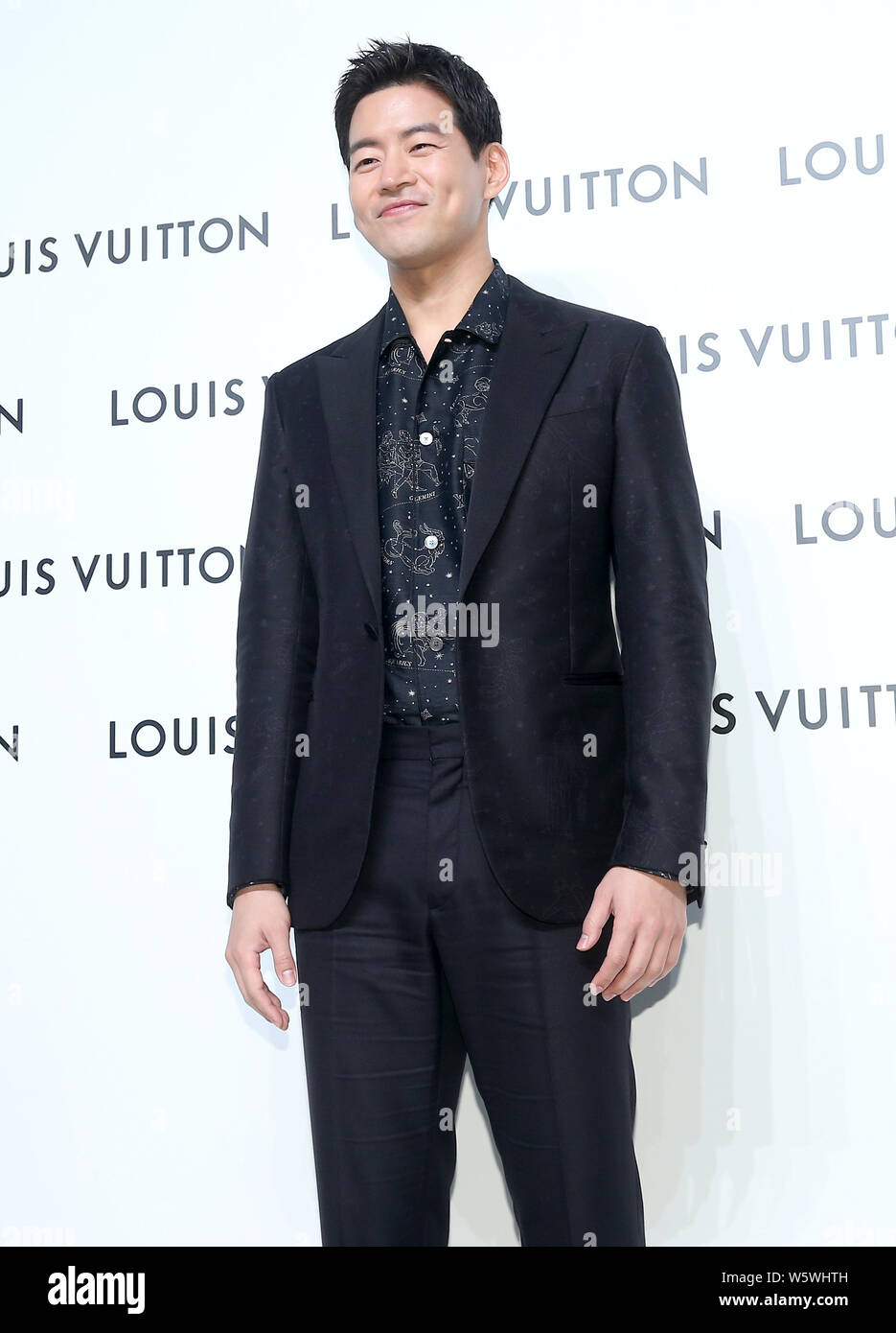**TAIWAN OUT**South Korean actor Lee Sang-yoon poses at LV's iconic ...