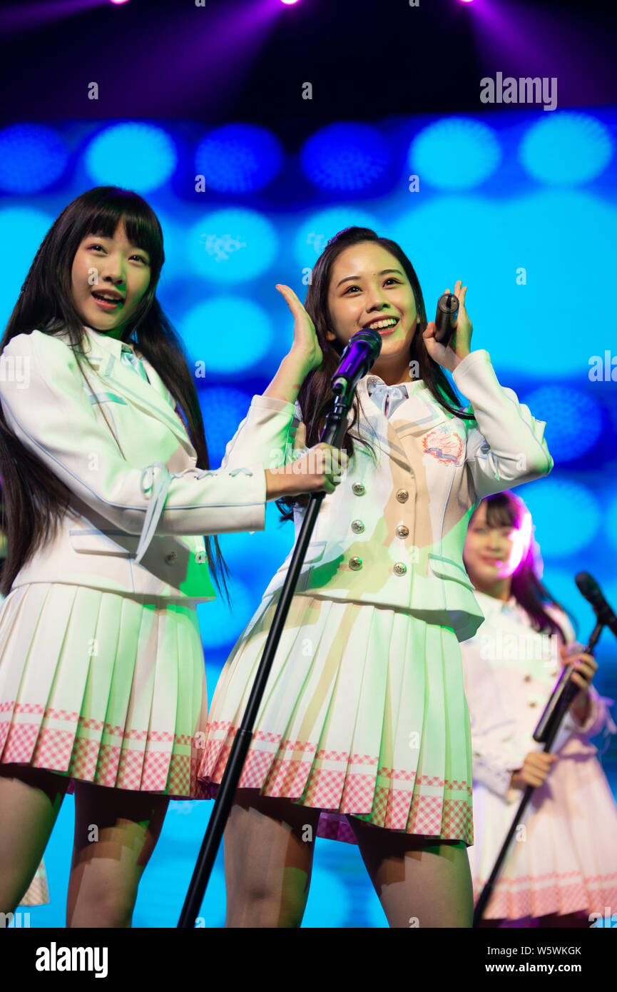 Members japanese idol group akb48 hi-res stock photography and images ...