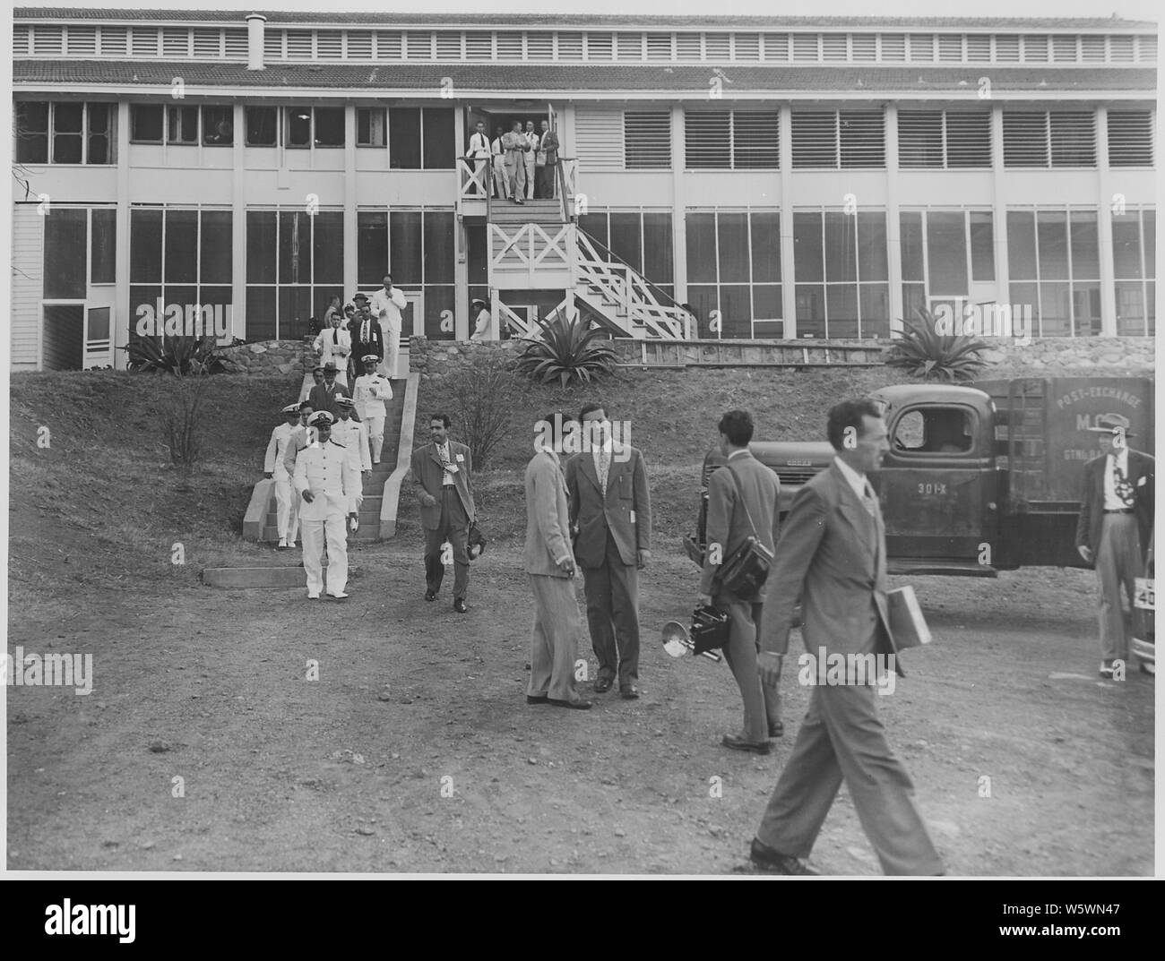 Naval officers club hi-res stock photography and images - Alamy