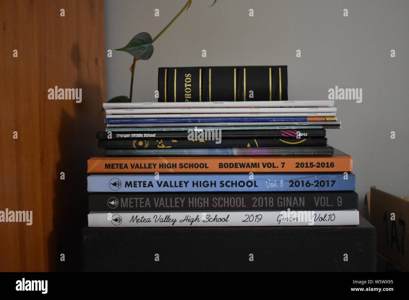 Yearbooks hi-res stock photography and images - Alamy