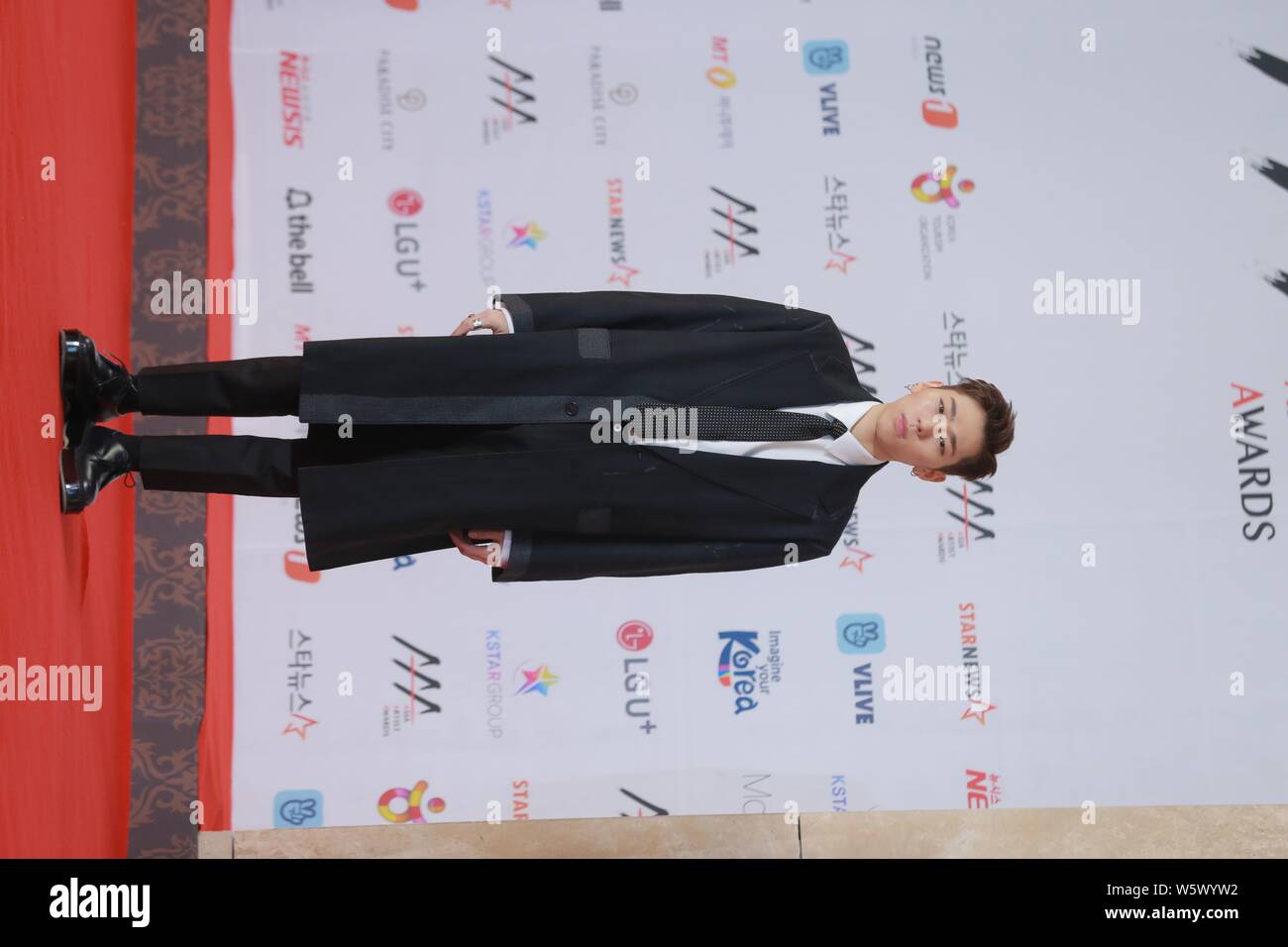 Zico of South Korean boy band Block B poses as he arrives on the red ...