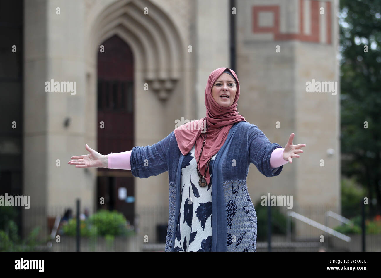 Human rights activist lauren booth outside edinburgh central mosque ...