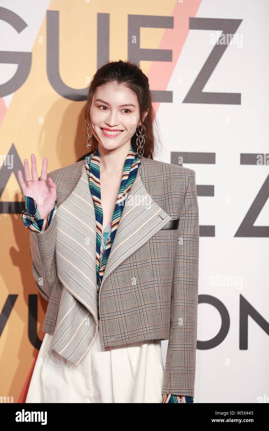 Chinese supermodel He Sui arrives at the Louis Vuitton "Volez, Voguez ...