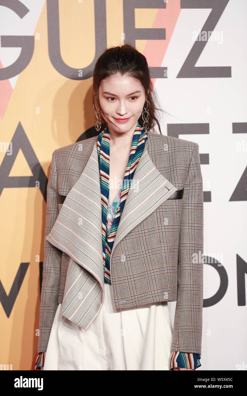 Chinese supermodel He Sui arrives at the Louis Vuitton "Volez, Voguez ...