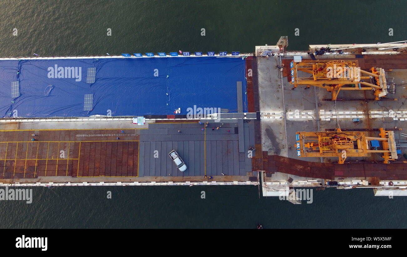 Aerial view of China's strongest earthquake-resistant cross-sea bridge ...