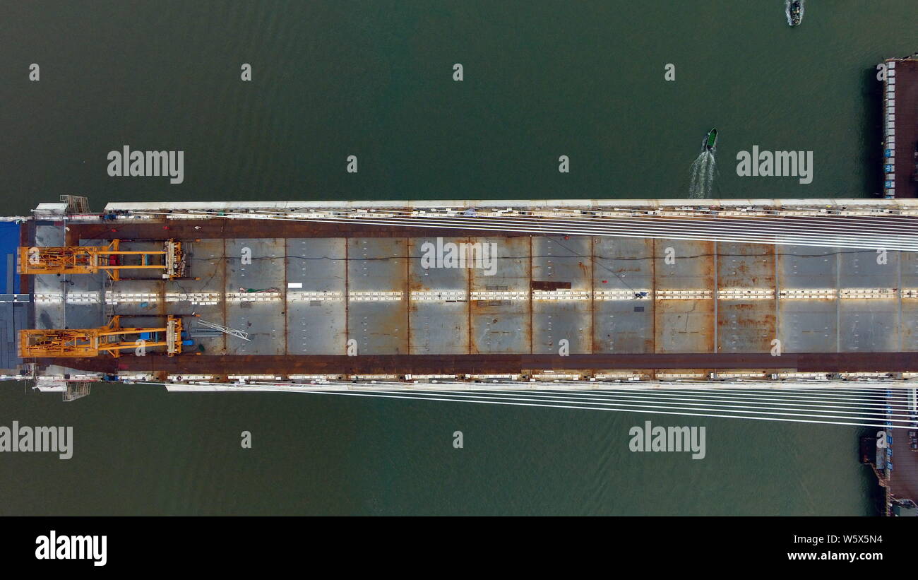 An aerial view of China's strongest earthquake-resistant cross-sea ...