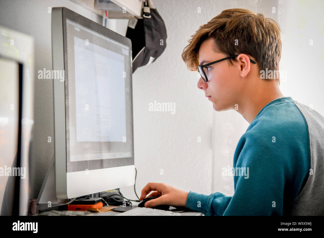 Schoolmate hi-res stock photography and images - Alamy