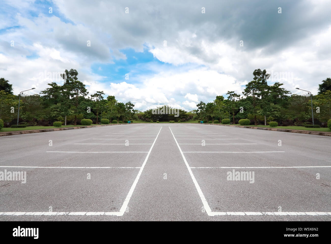 outdoor car park Stock Photo - Alamy