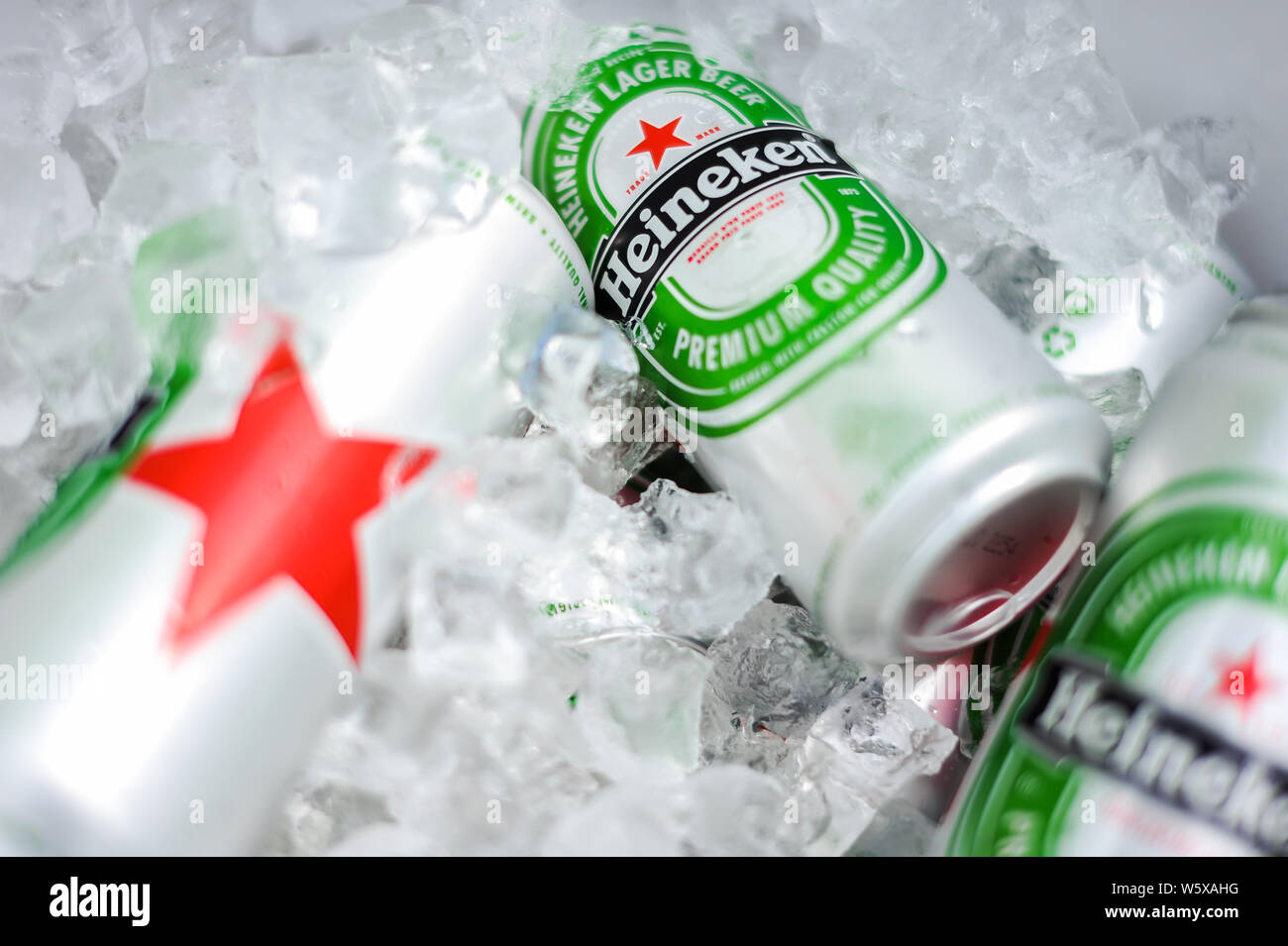Heineken beer display hi-res stock photography and images - Alamy
