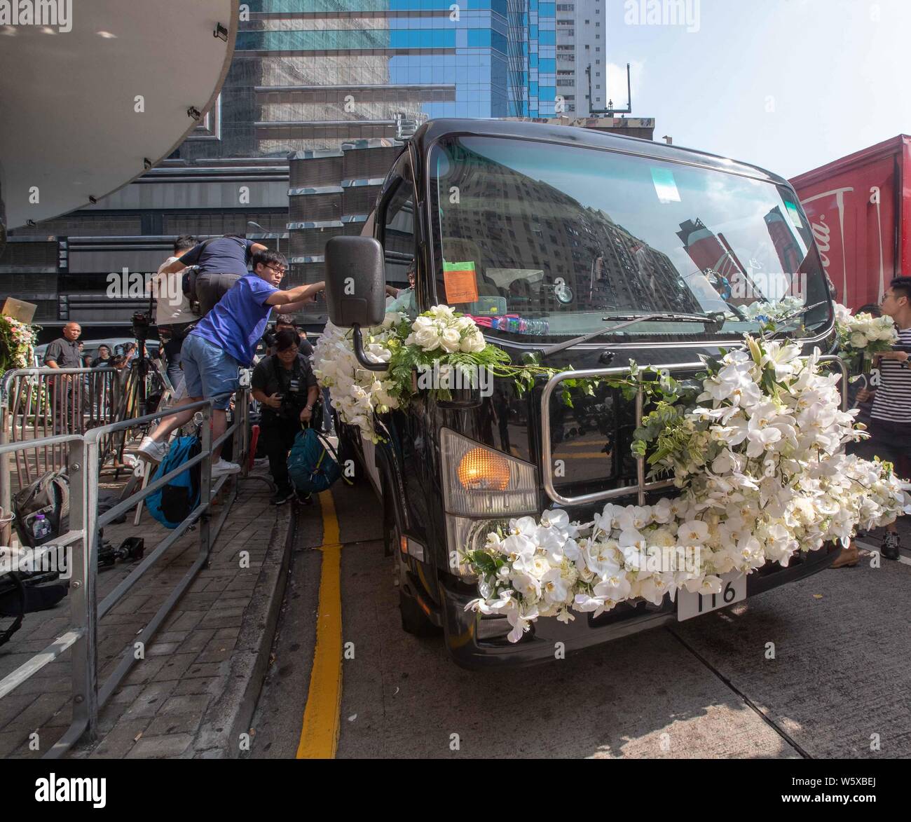 Louis cha leung yung hi-res stock photography and images - Alamy