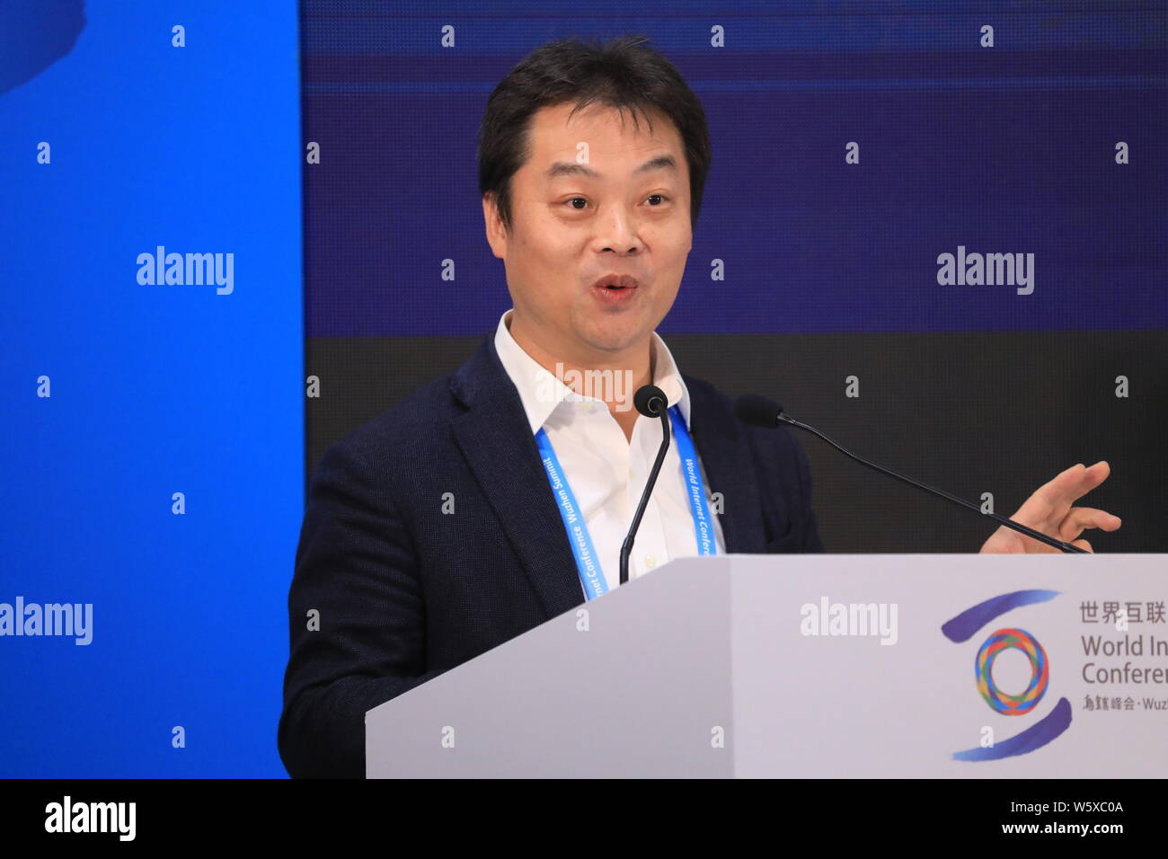Alex Zhang Ping'an, President of consumer cloud service at Huawei ...