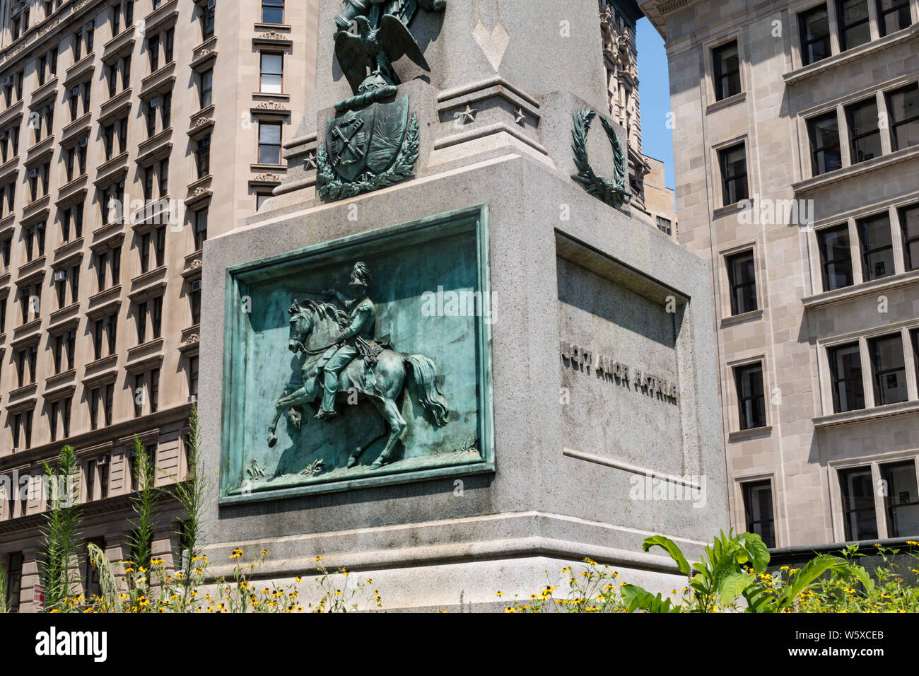 General Worth monument, Fifth Avenue and 25th Street, NYC Stock Photo ...