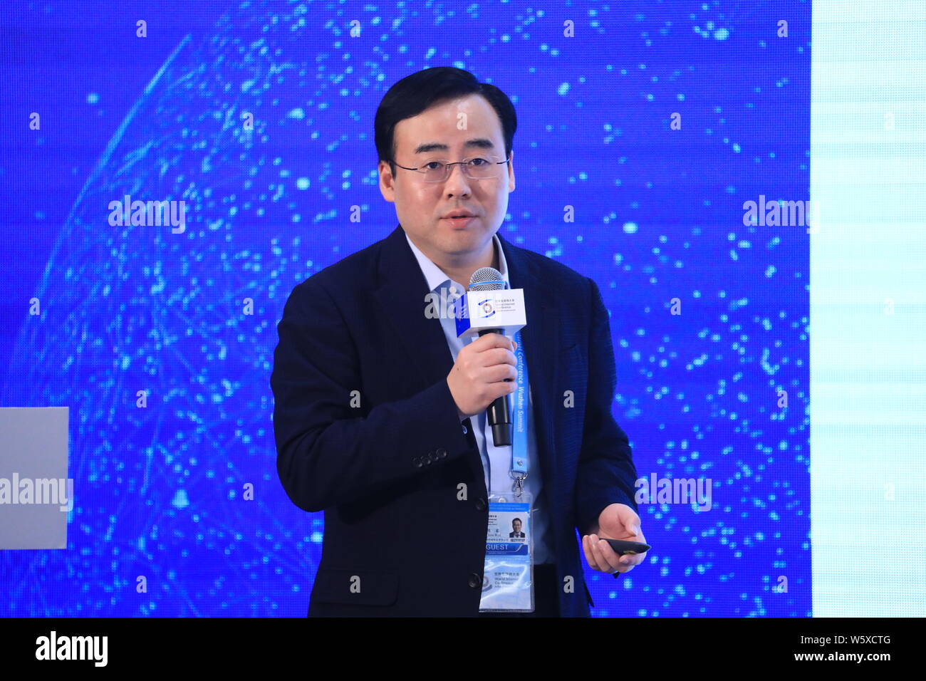 Rui chen hi-res stock photography and images - Alamy