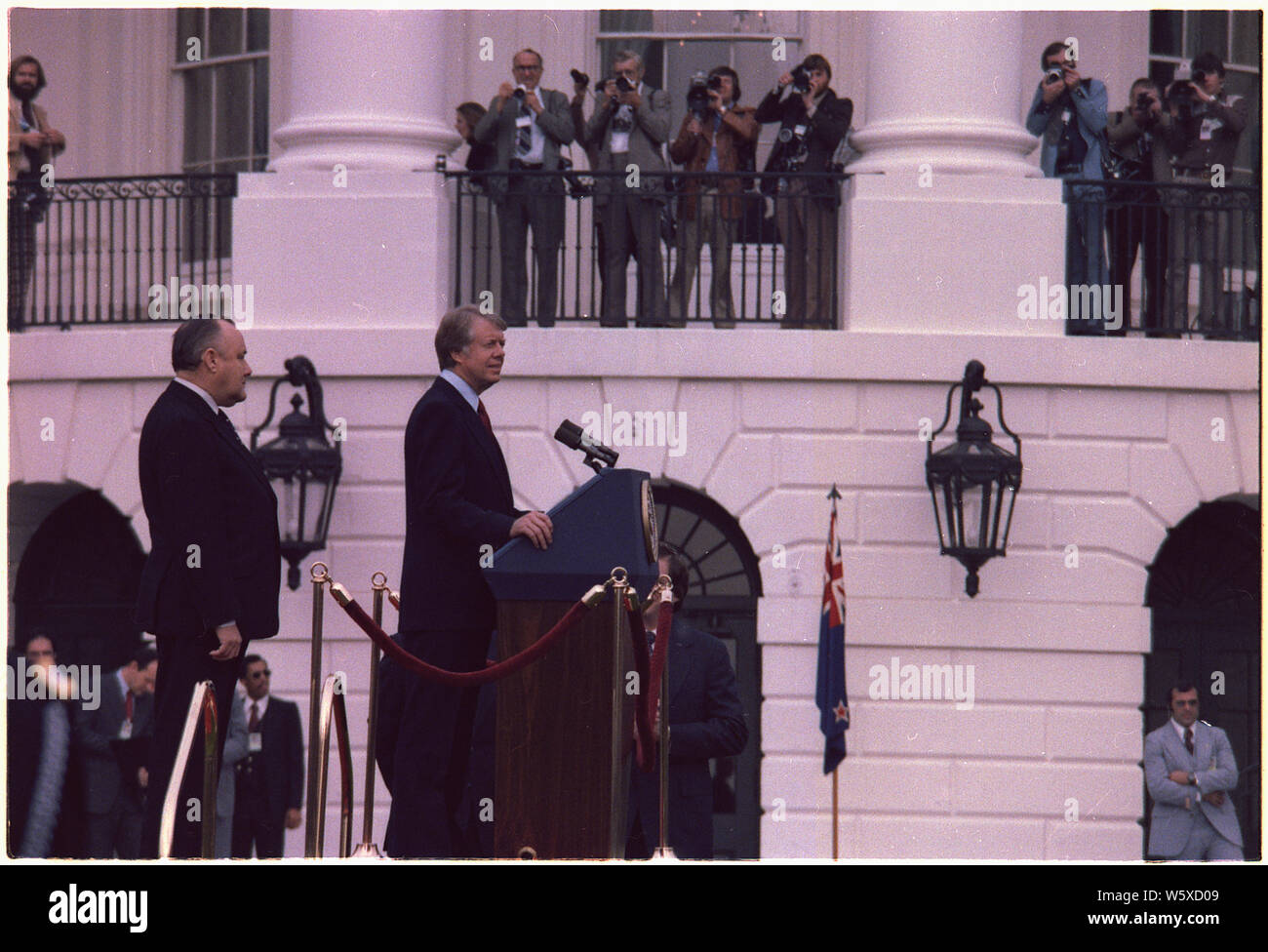 Prime Minister Robert Muldoon and Jimmy Carter during a welcoming ...