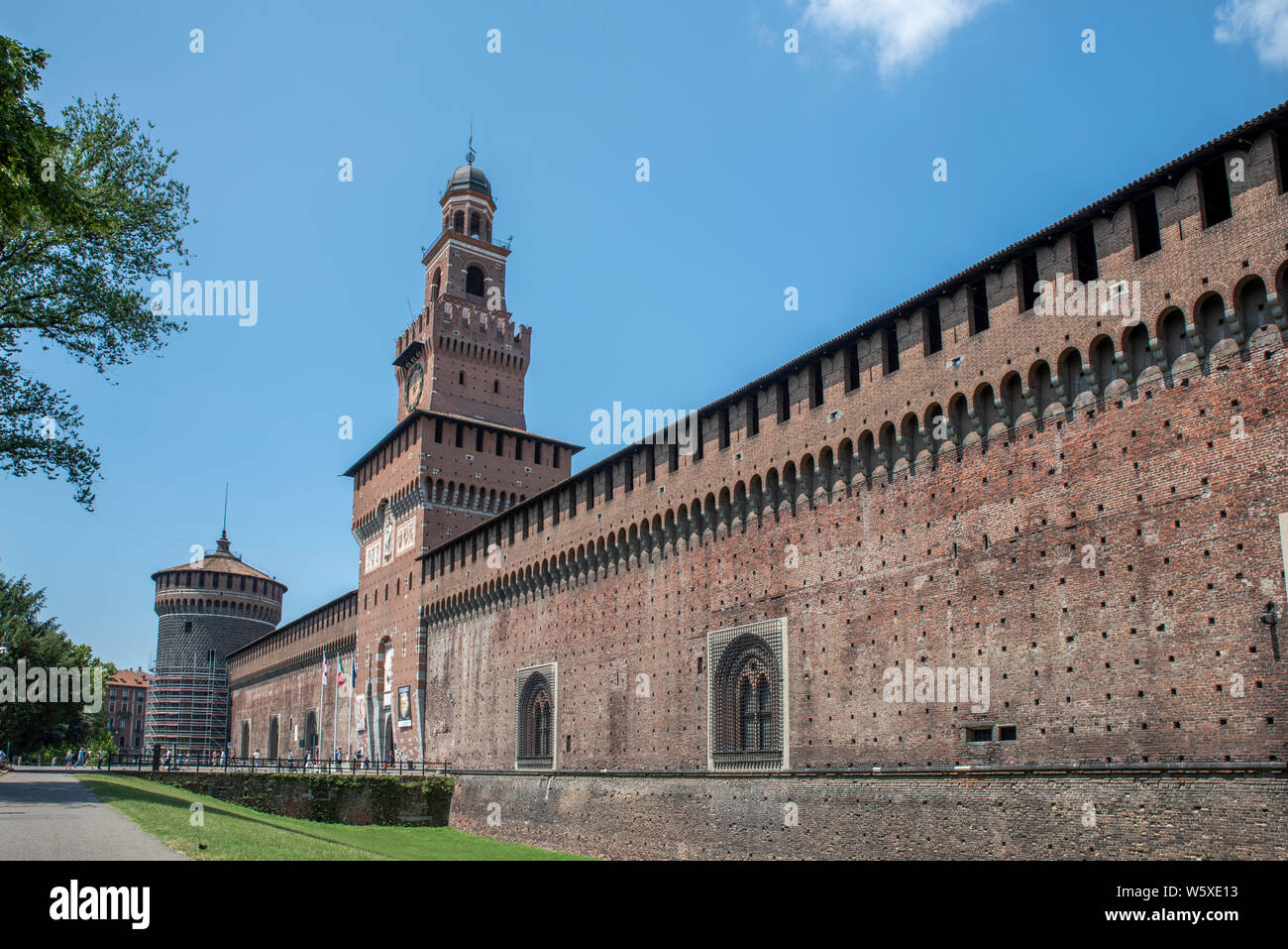 Sforza Castle (Castello Sforzesco) This castle was built by Sforza ...