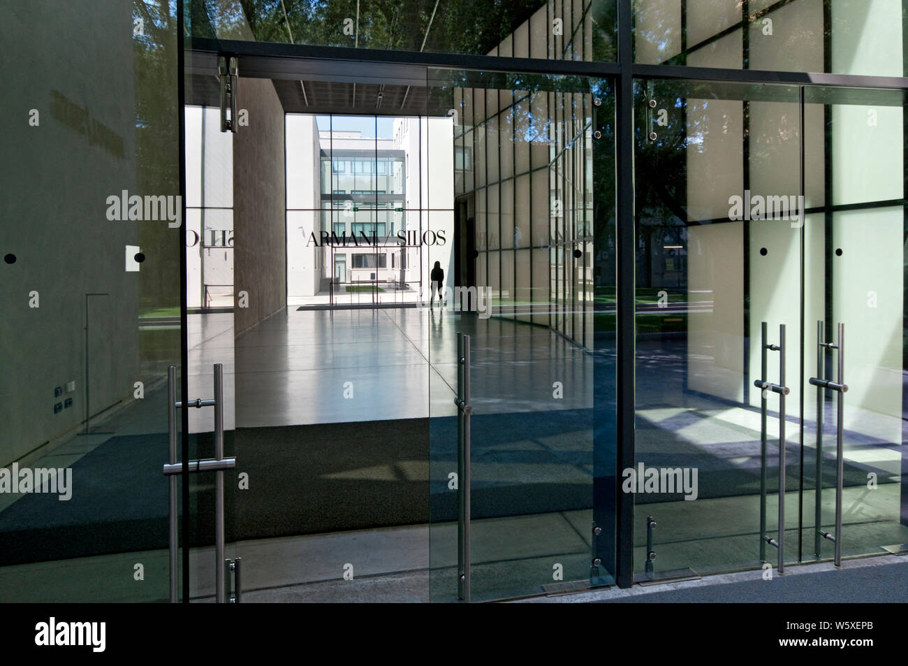 Giorgio armani building hi-res stock photography and images - Alamy