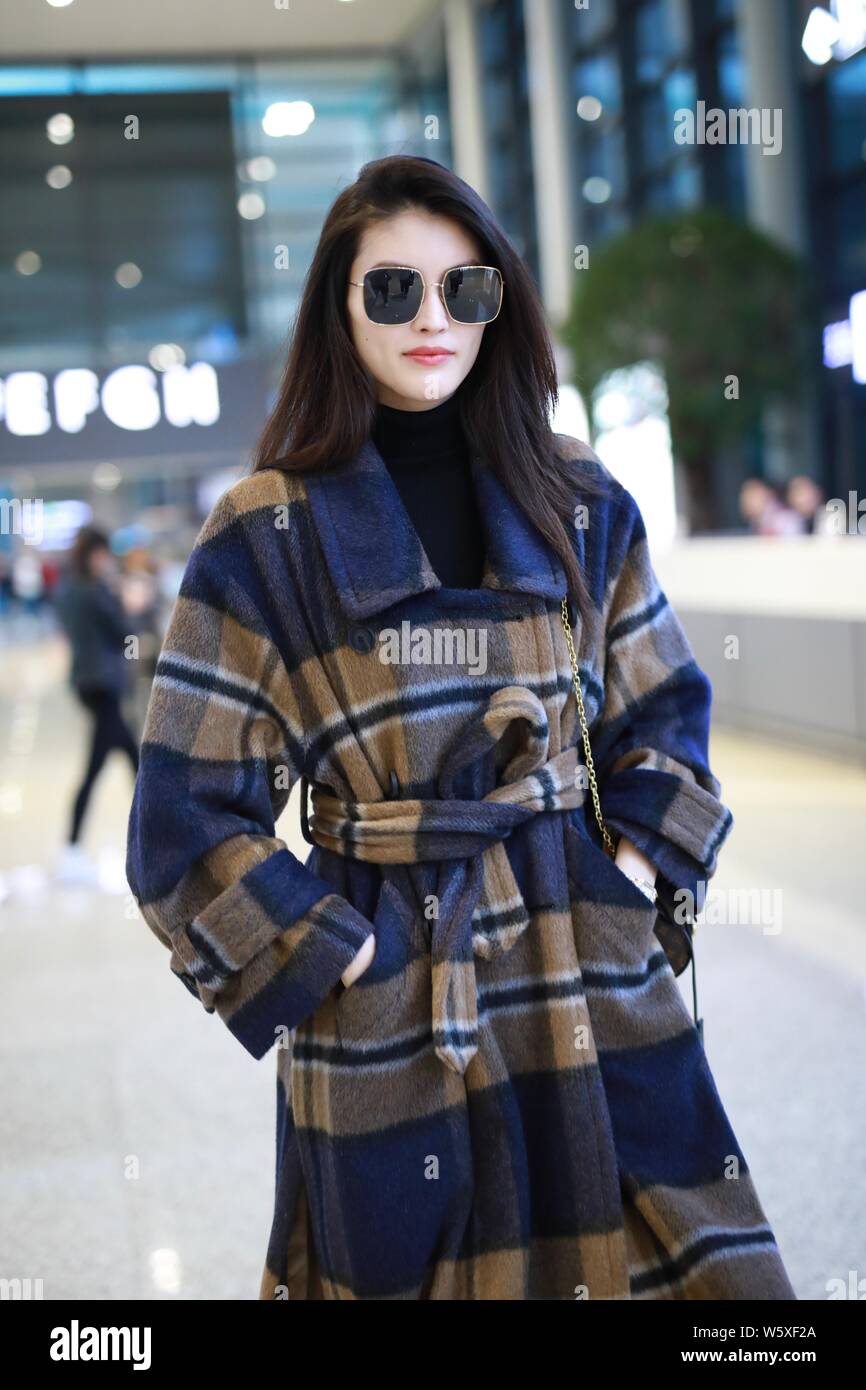 Chinese supermodel He Sui arrives at the Shanghai Hongqiao ...