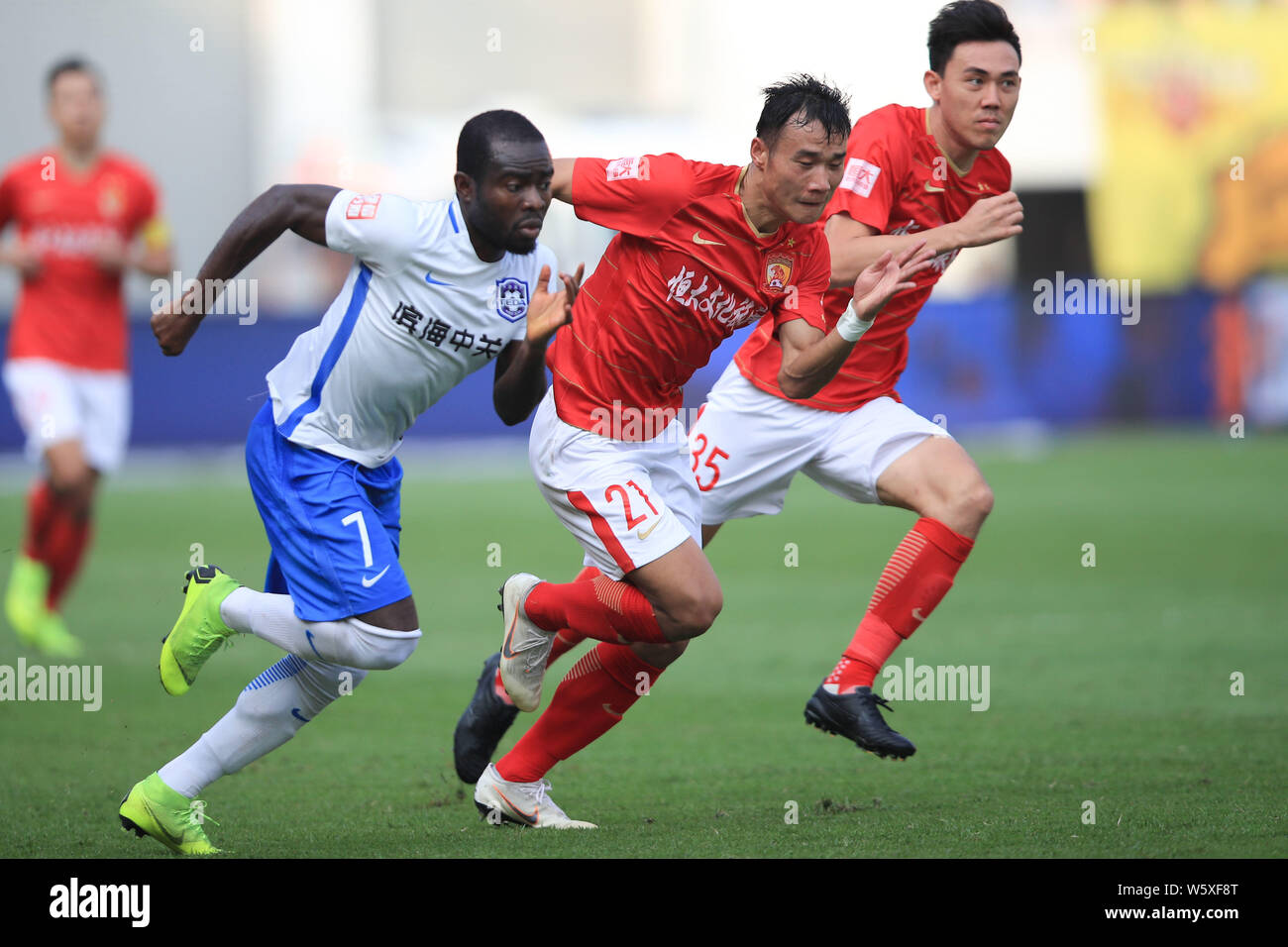 Ghanaian football players hi-res stock photography and images - Alamy