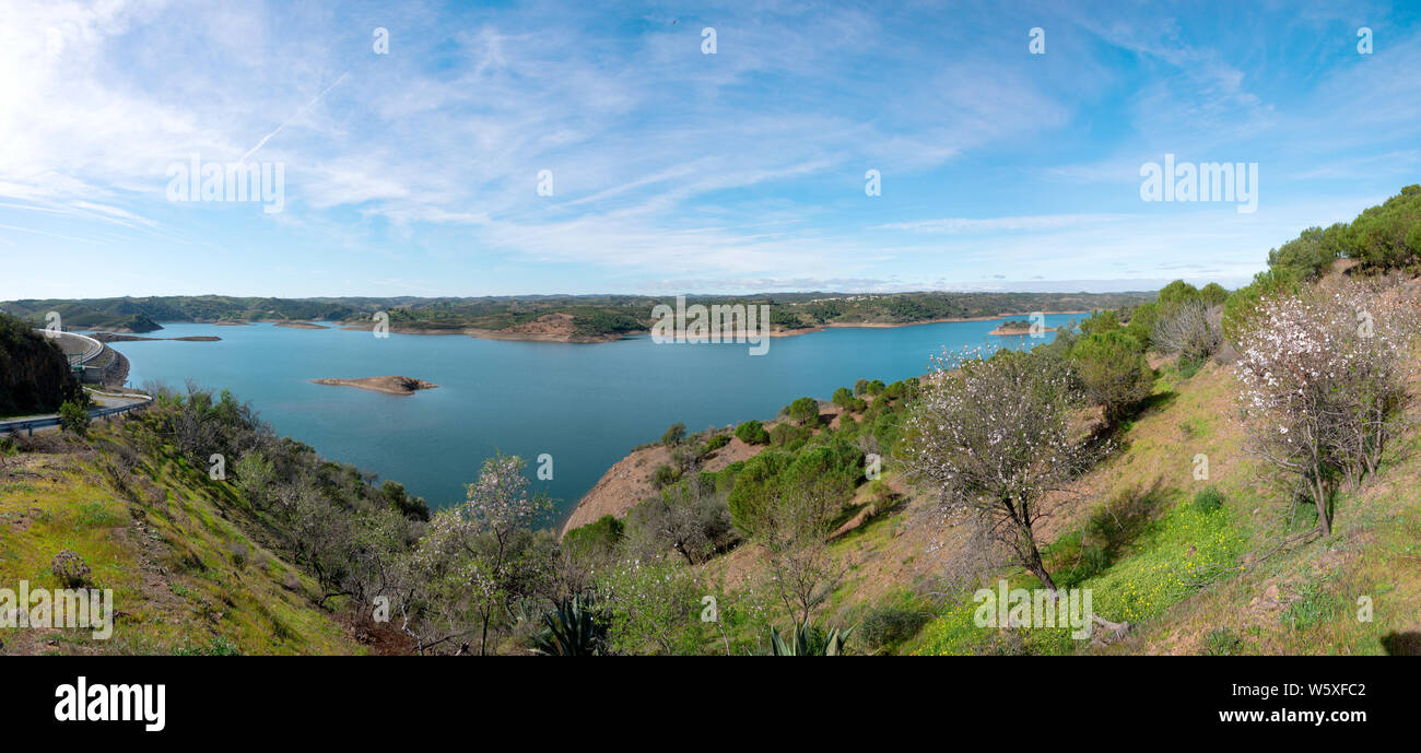 Azinhal, Barrage De Beliche, Portugal Stock Photo - Alamy