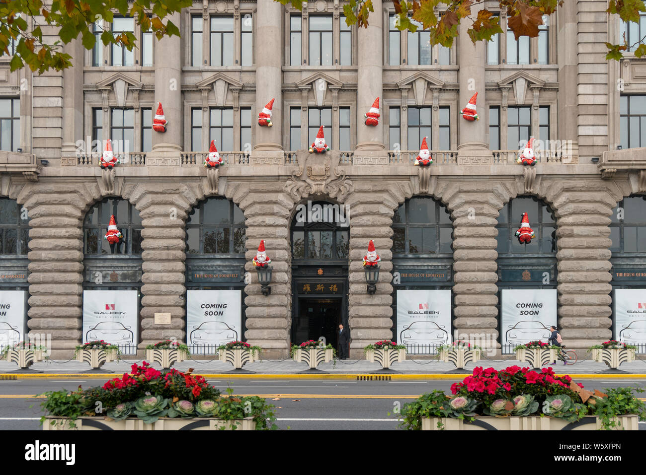 China santa claus shanghai hi-res stock photography and images - Alamy