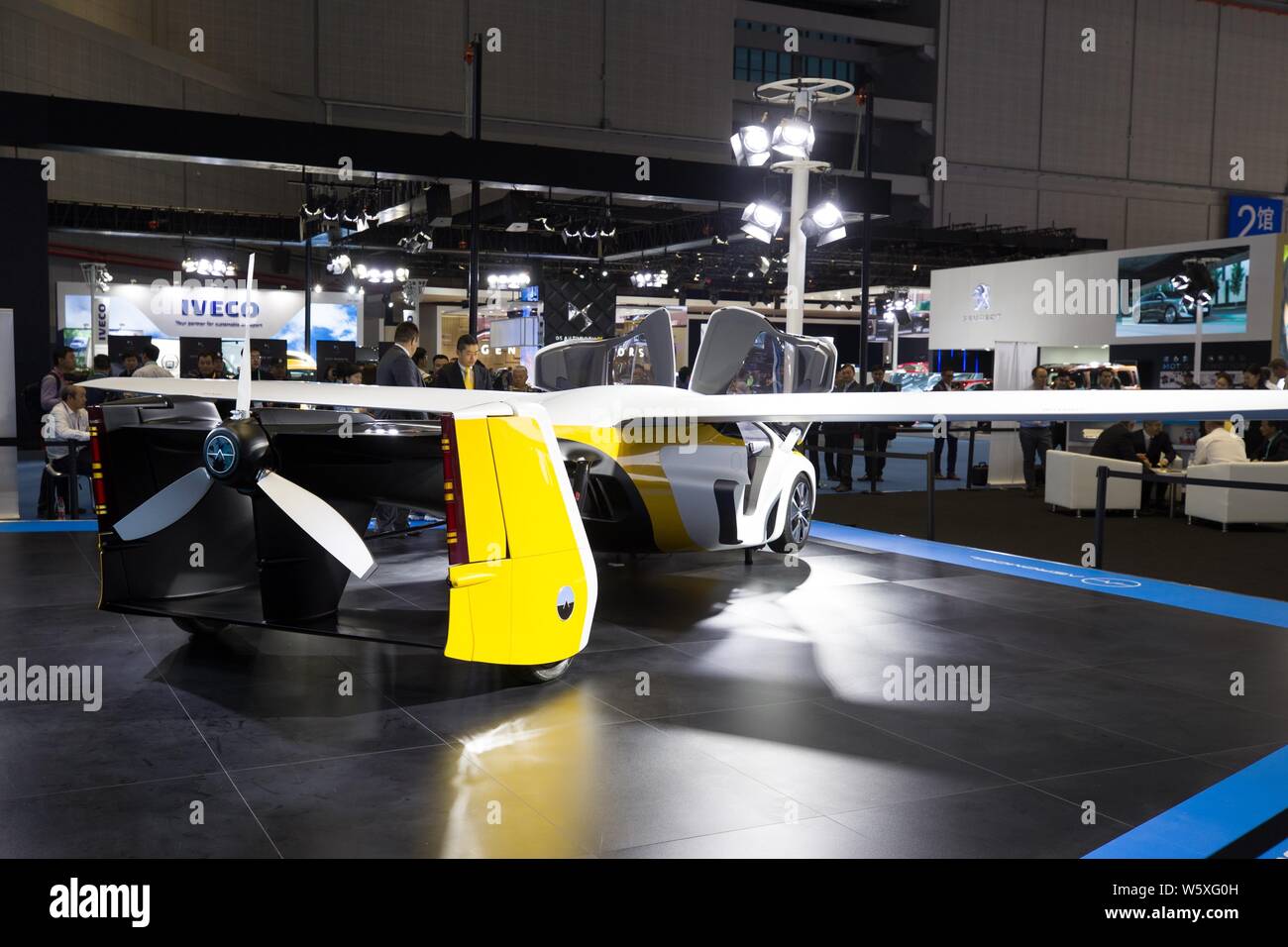 An AeroMobil 5.0 VTOL, a concept flying car for future electric 4 ...