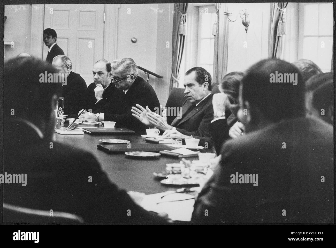 Cabinet meeting richard nixon hi-res stock photography and images - Alamy