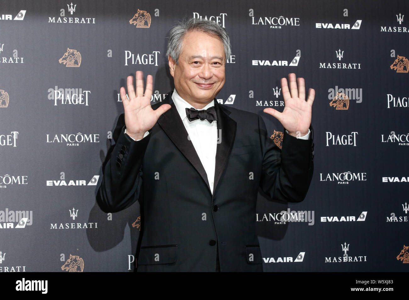 **TAIWAN OUT**Taiwanese film director Ang Lee arrives on the red carpet ...