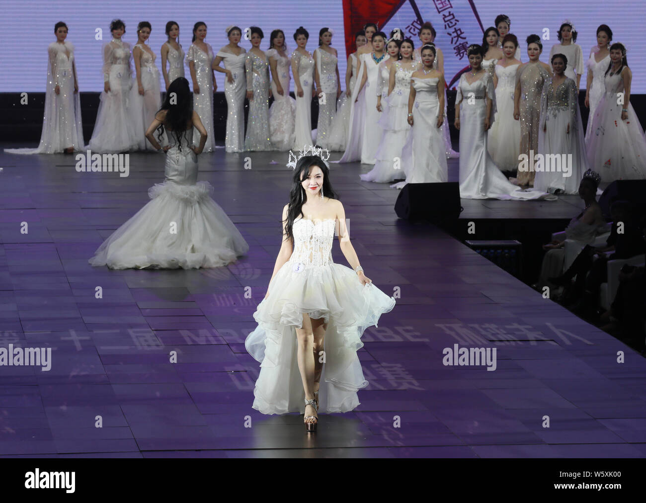 Women beauty contest contestants in hi-res stock photography and images ...