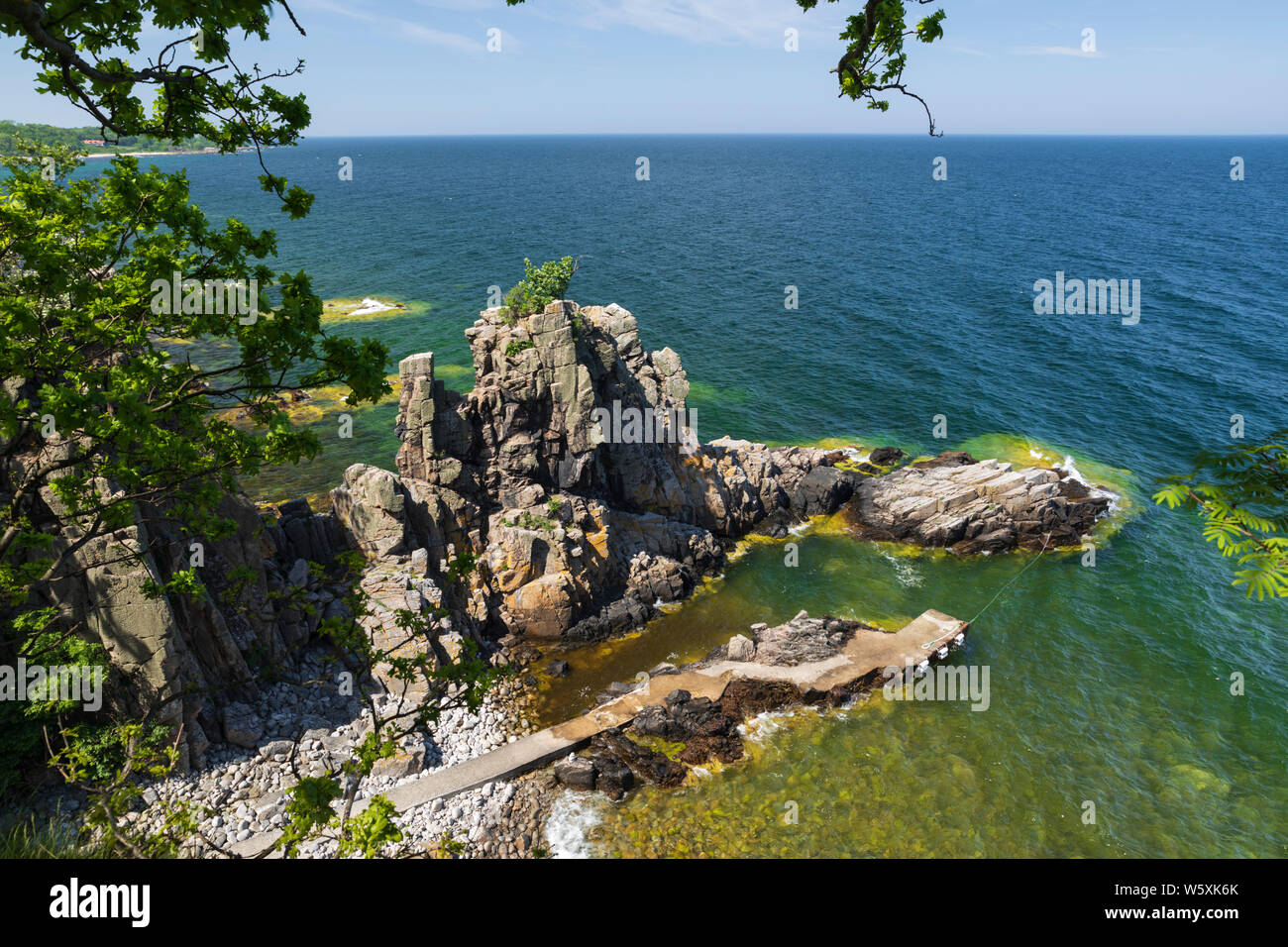 Rugged rock formations hi-res stock photography and images - Alamy