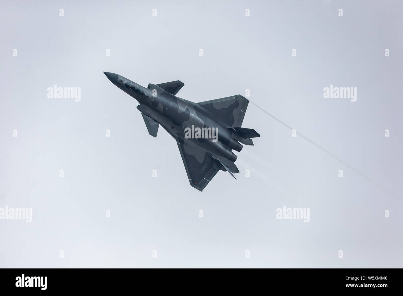 A J-20 stealth fighter jet of the Chinese People's Liberation Army (PLA ...