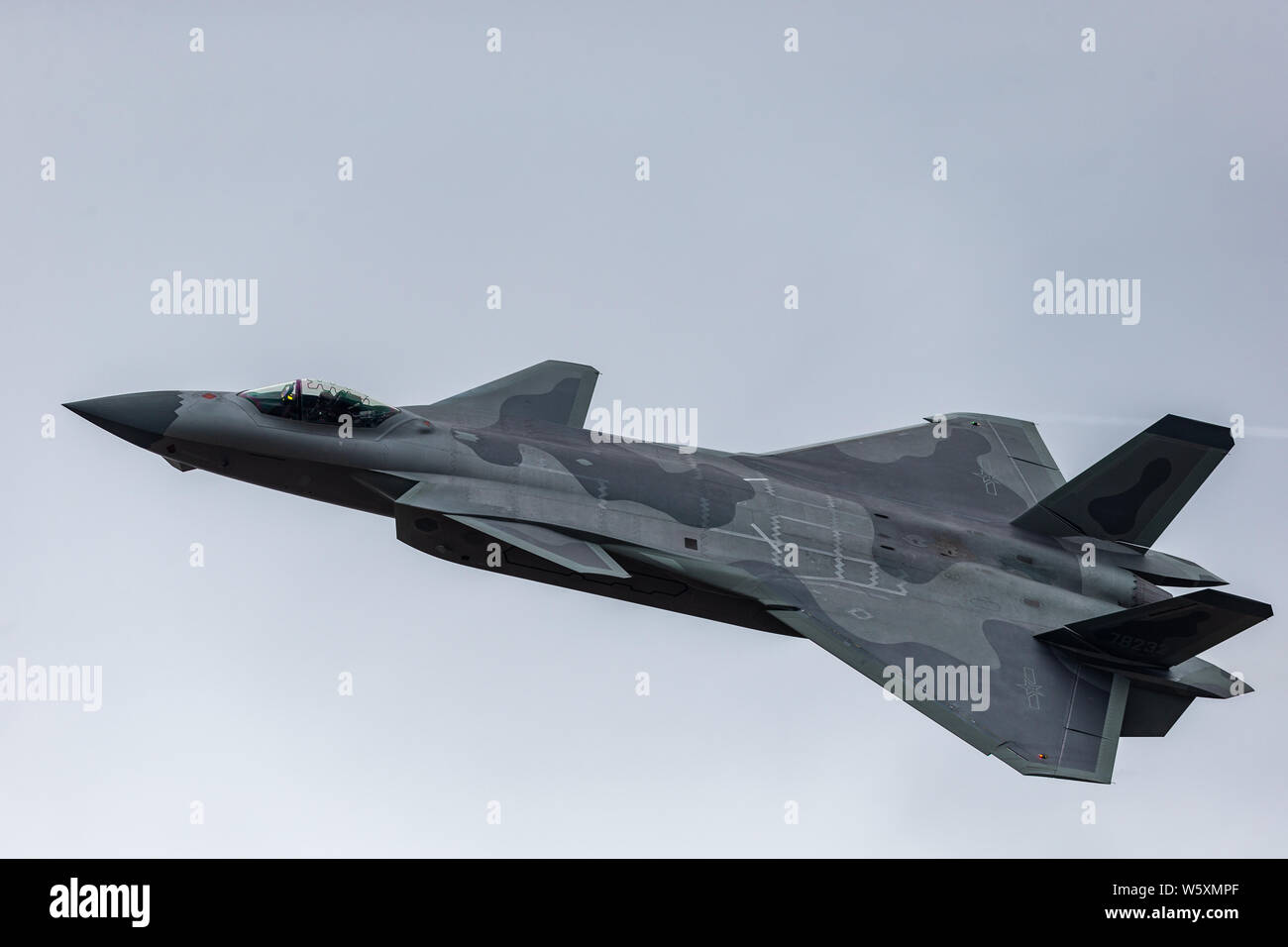 A J-20 stealth fighter jet of the Chinese People's Liberation Army (PLA ...