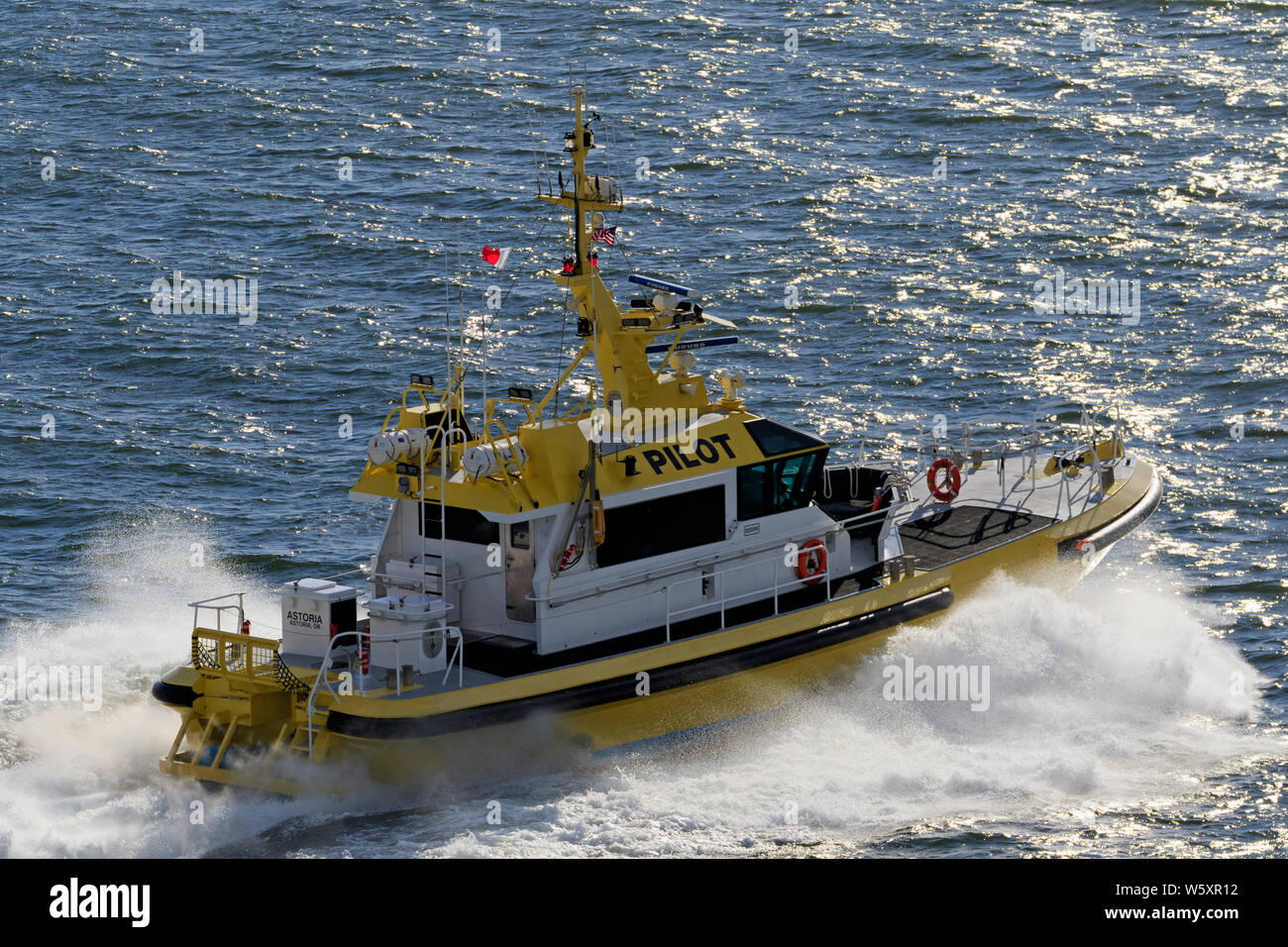 Columbia river pilot boat hi-res stock photography and images - Alamy