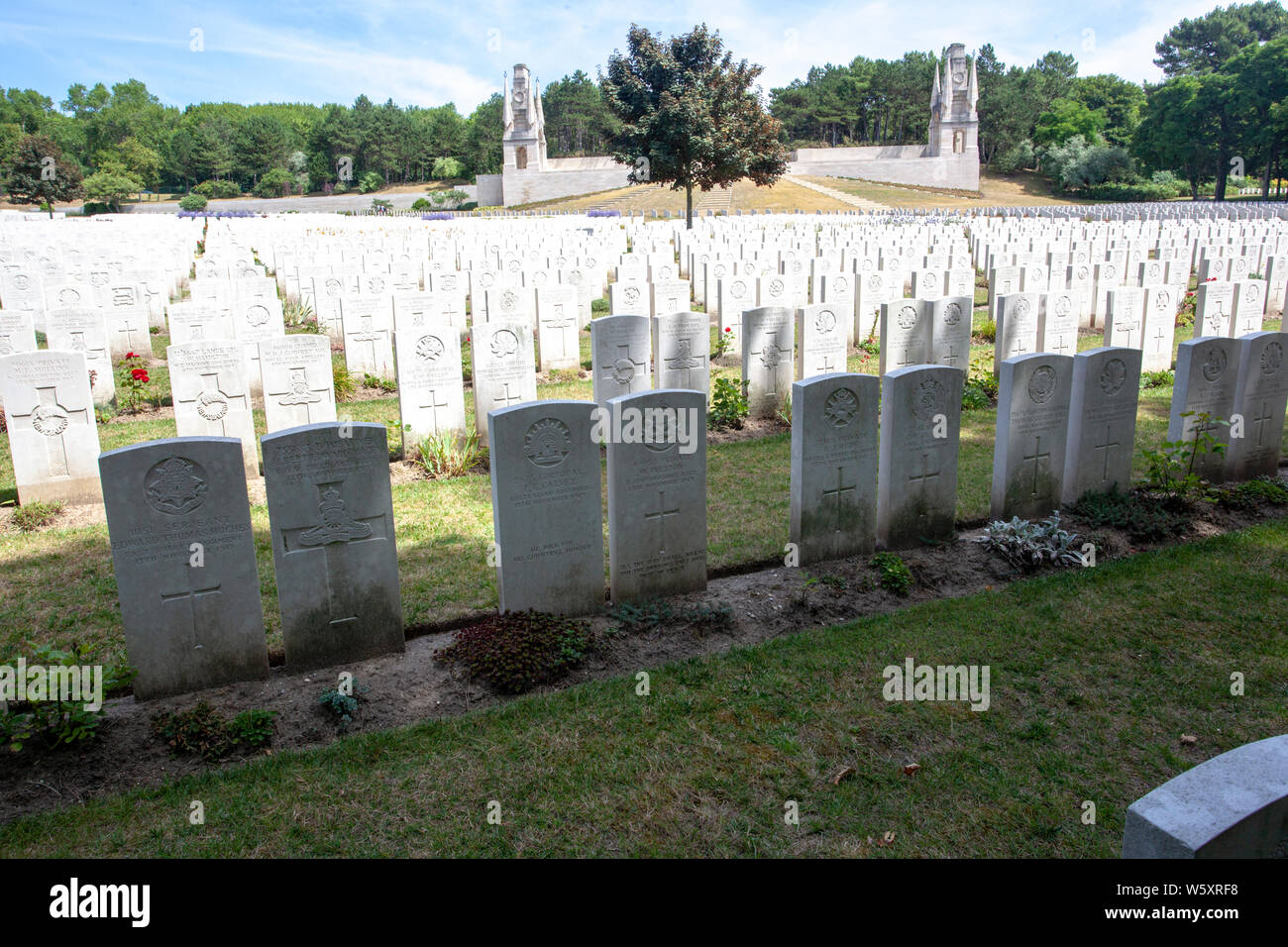 War cemetery etaples world hi-res stock photography and images - Alamy