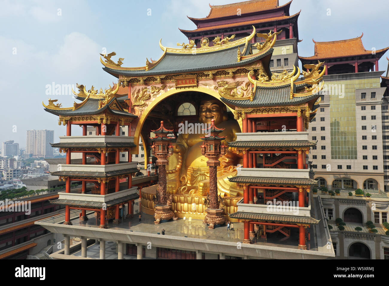 Yuntian Gong Yulin city Guangxi Zhuang Autonomous Region China : r ...