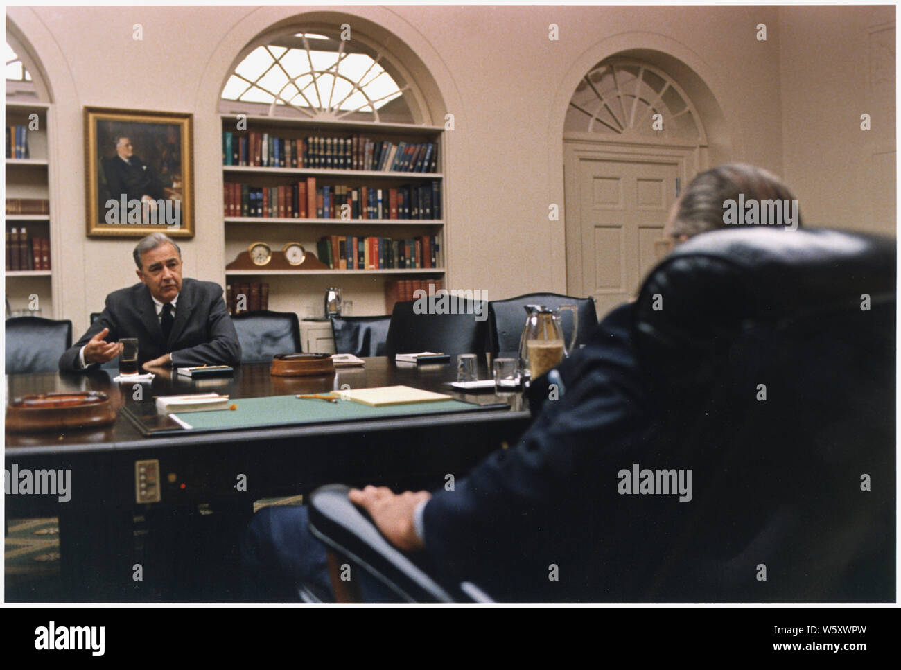 President lyndon johnson cabinet white hi-res stock photography and ...