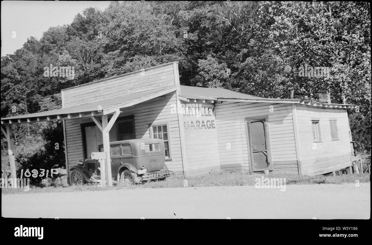 Spangler hi-res stock photography and images - Alamy