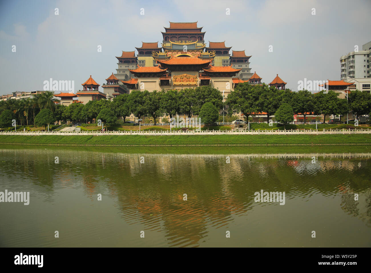 Yuntian Gong Yulin city Guangxi Zhuang Autonomous Region China : r ...