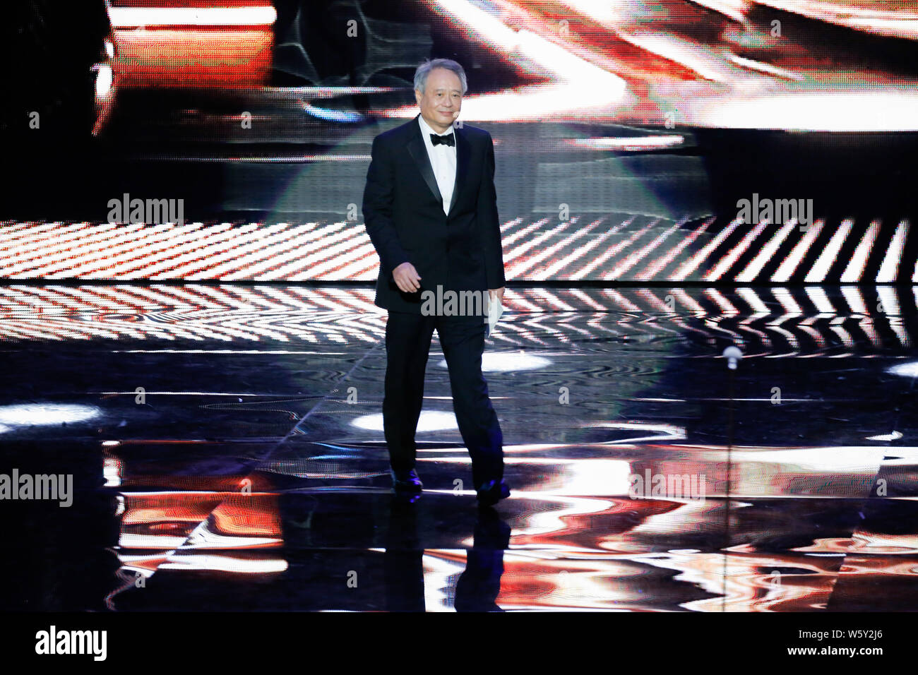 **TAIWAN OUT**Taiwanese film director Ang Lee attends the 55th Golden ...