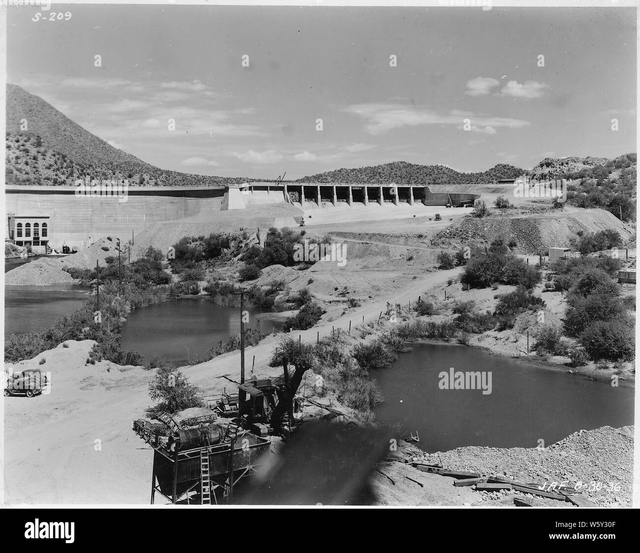 Downstream side of dam hi-res stock photography and images - Alamy