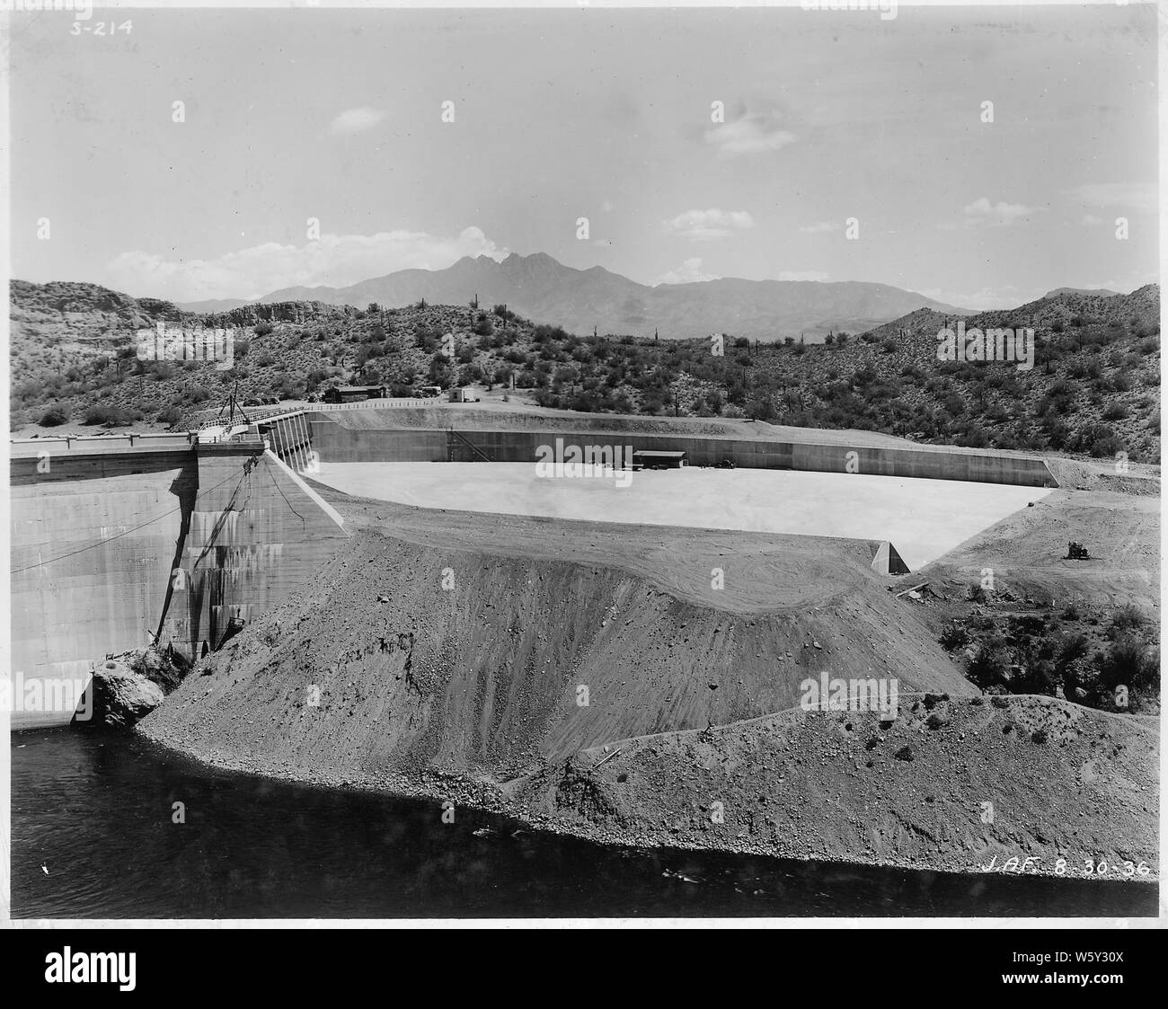 Stewart Mountain Dam. View from left abutment showing completed ...