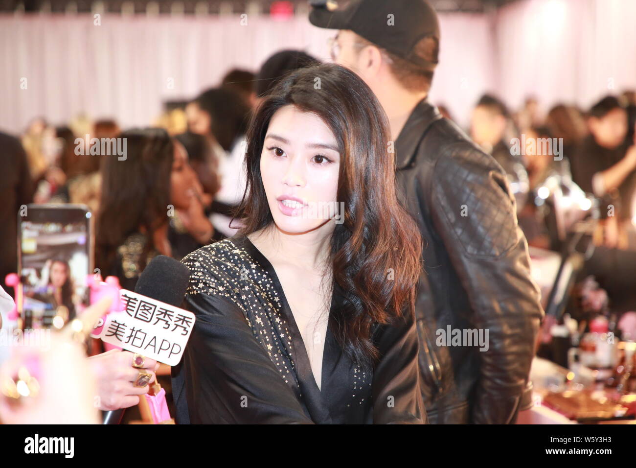 Victoria's Secret Angel and Chinese model Xi Mengyao, better known as ...