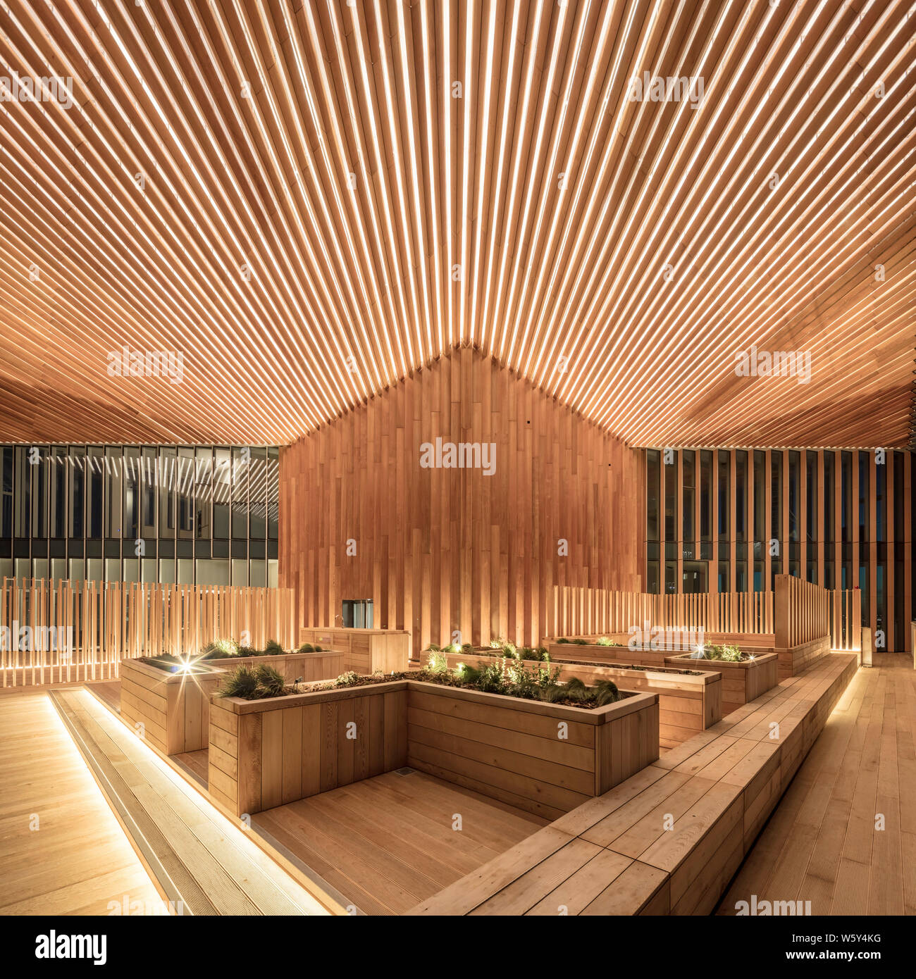 Timber decking and planting in sky garden. The Stratford - Manhattan ...