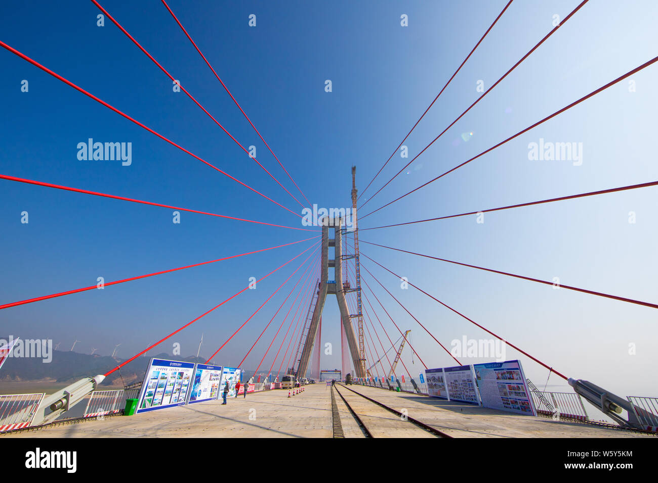 A view of the construction site of the Poyang Lake No. 2 Bridge, which ...