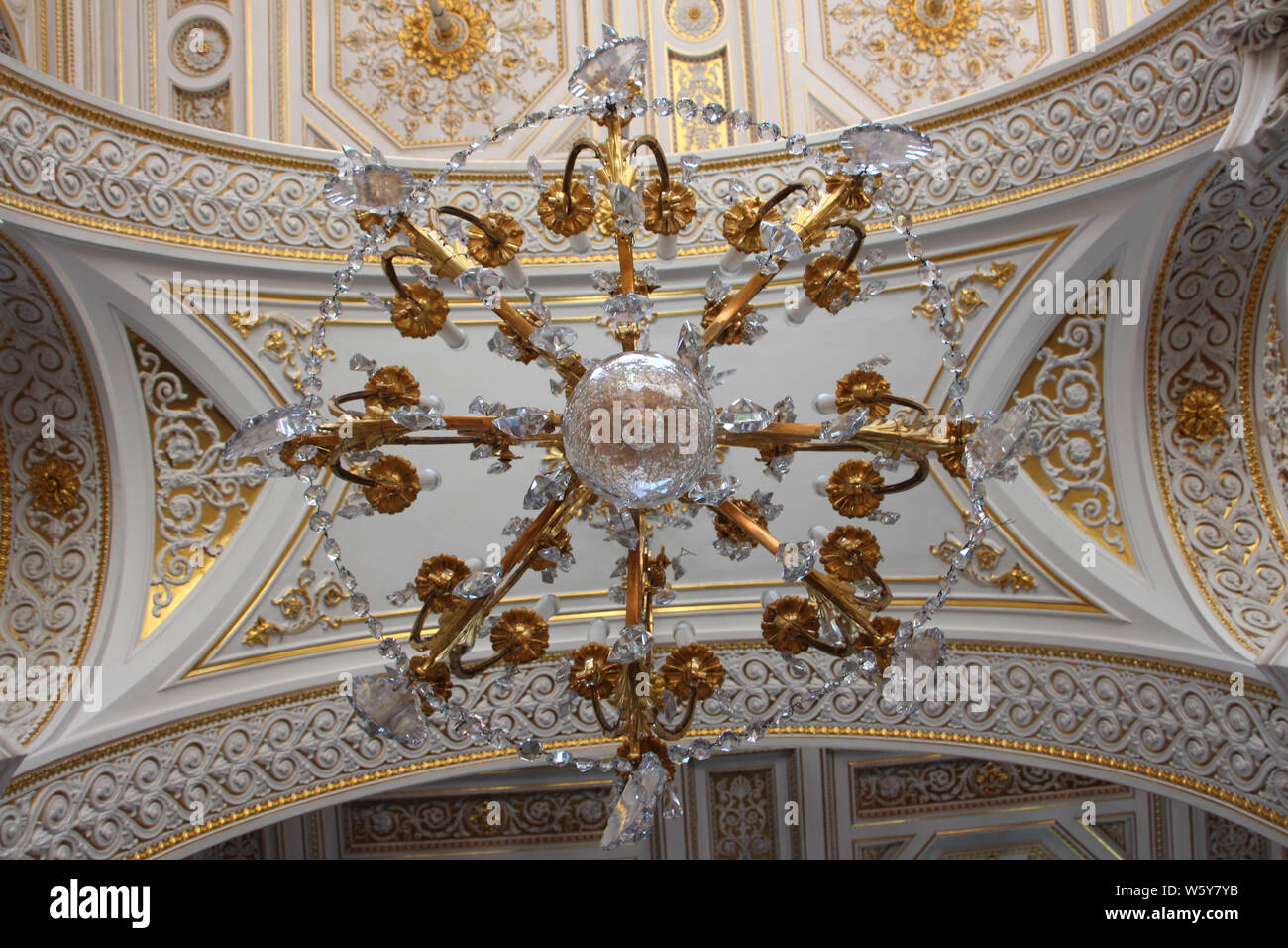 Golden chandelier hi-res stock photography and images - Alamy