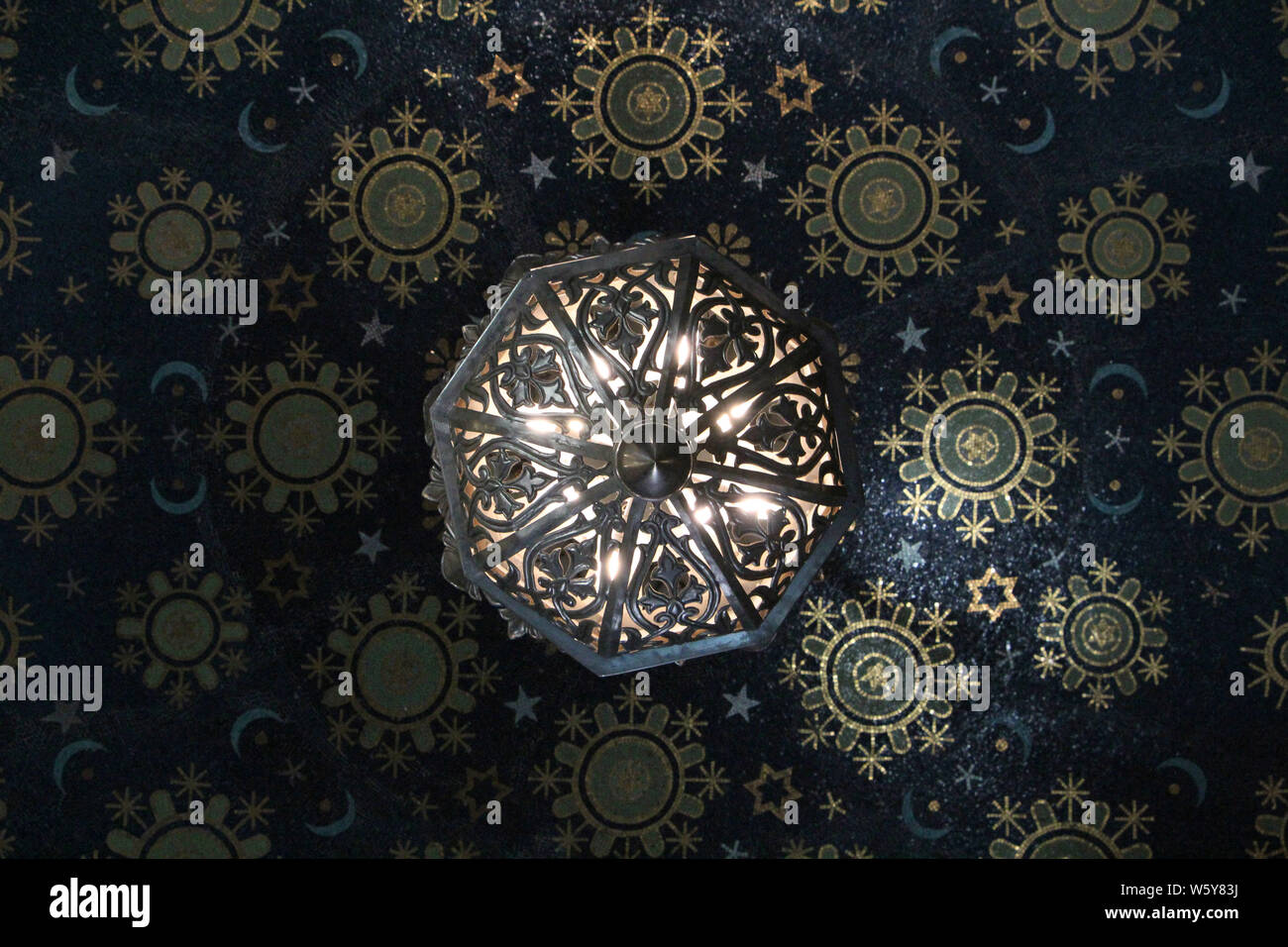 Gold painted ceiling hi-res stock photography and images - Alamy