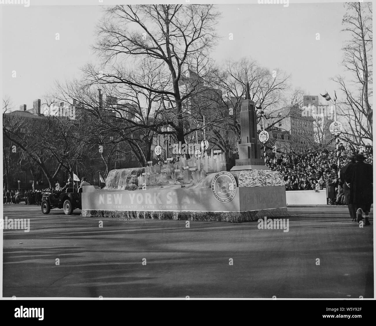 The New York float in President Truman's inaugural parade Stock Photo ...