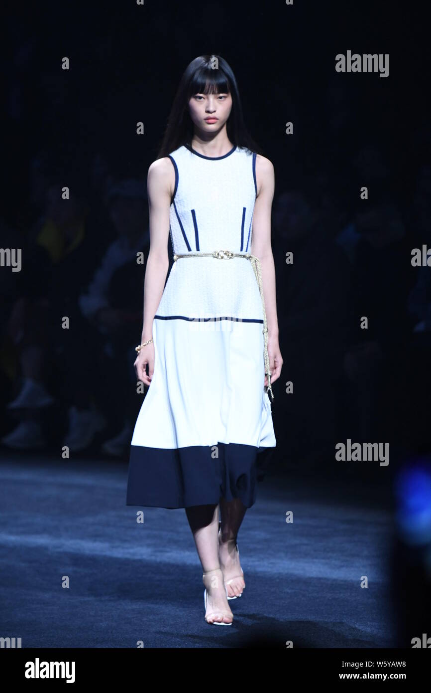 A model displays a new creation at the fashion show of EP YAYING during ...