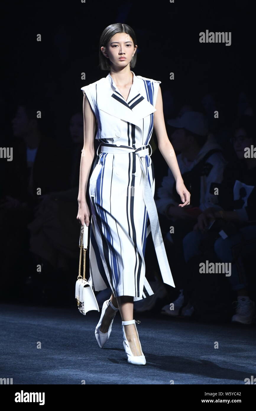A model displays a new creation at the fashion show of EP YAYING during ...