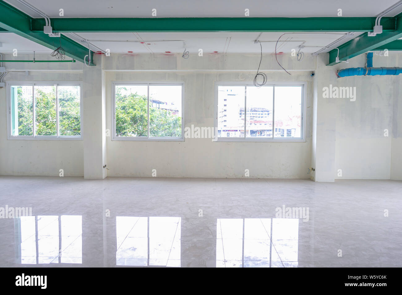 Under construction empty room in construction process Stock Photo - Alamy